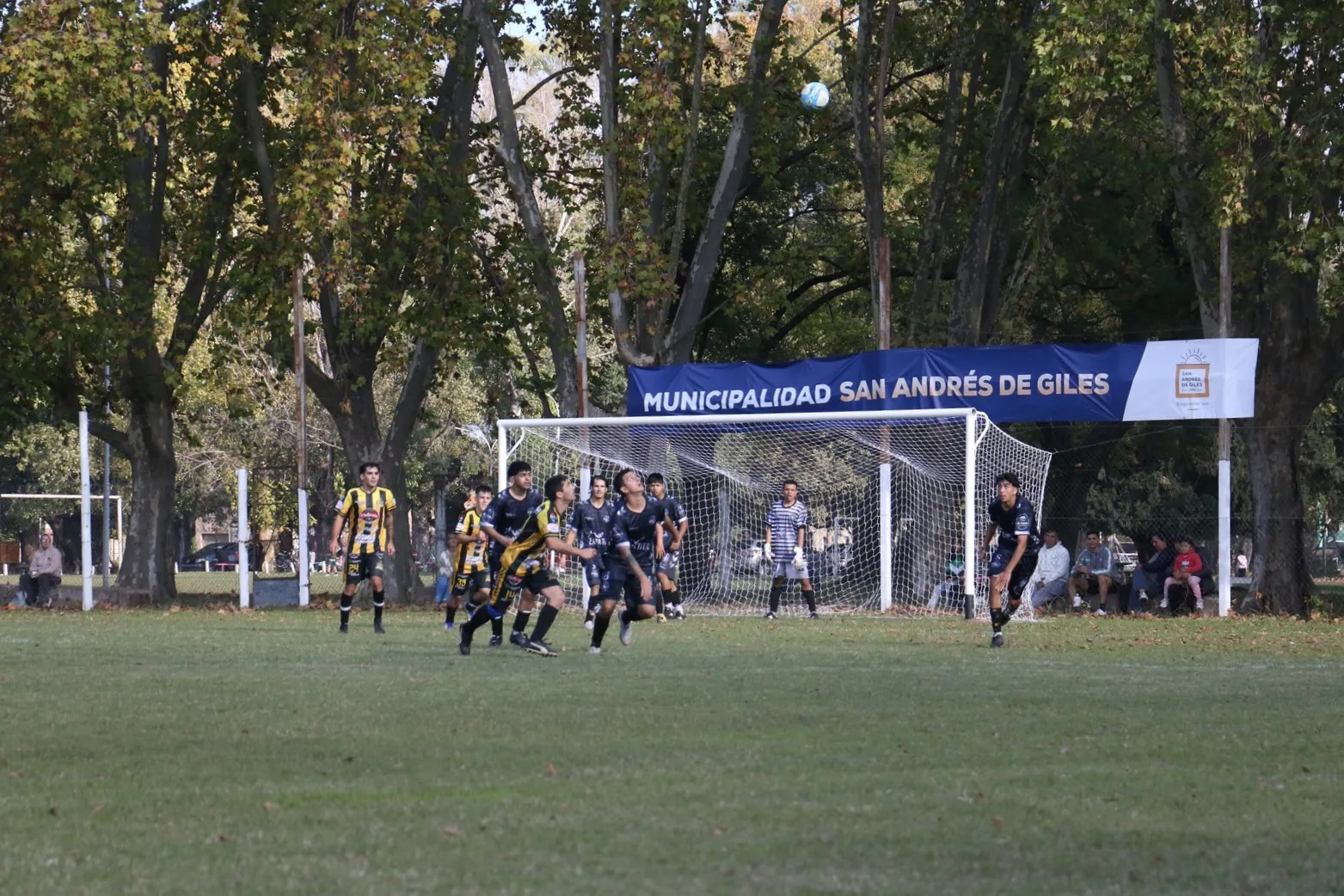 Renovación completa para la cancha principal del Parque Municipal de ...